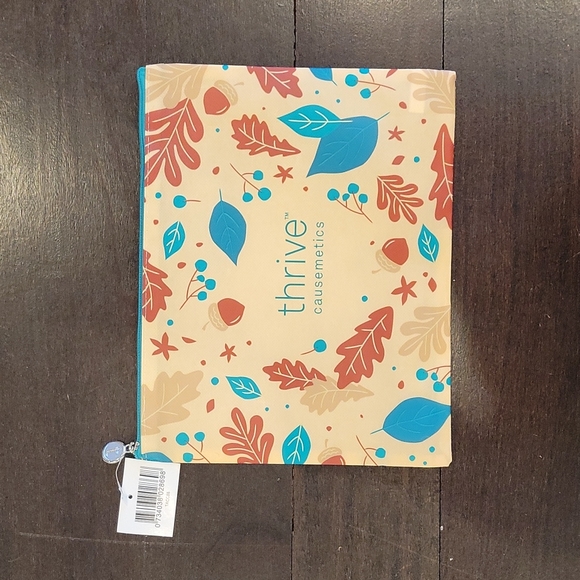Thrive | Bags | Nwt Thrive Causemetics Cosmetic Makeup Bag Pouch | Poshmark